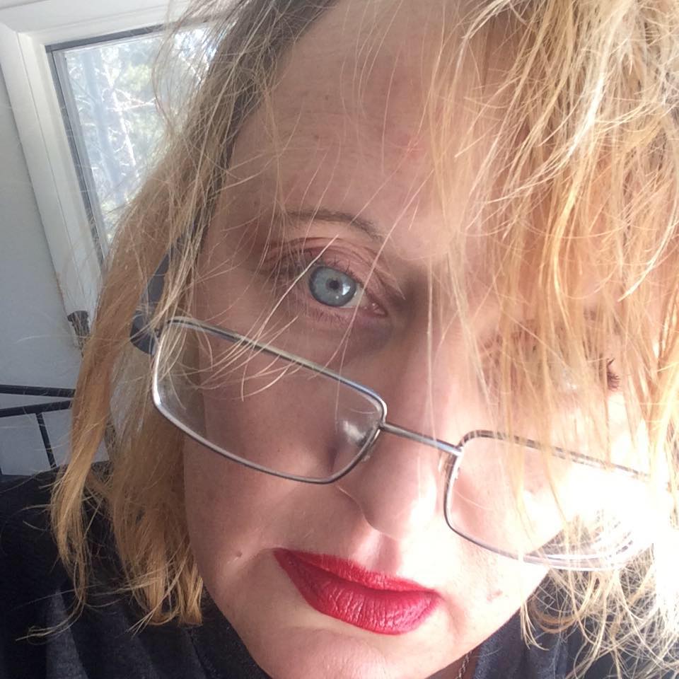 Kim Hyesoon's "Sorrowtoothpaste Mirrorcream" reviewed by Lisa A. Flowers